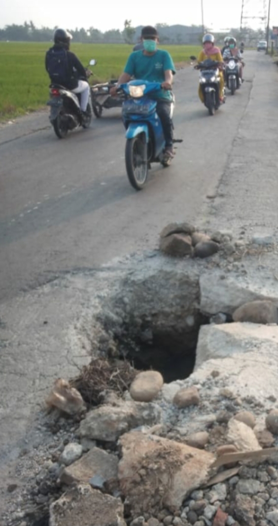 Akses Jalan Suka Maju Indah Kecamatan Sunggal Deli Serdang Rusak Parah ...