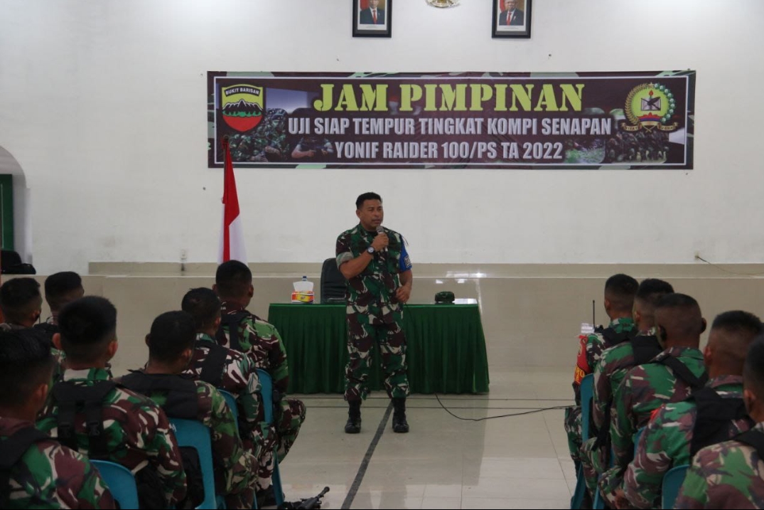 Pembukaan serta jam pimpinan UST tingkat Kompi Senapan Yonif Raider 100 ...